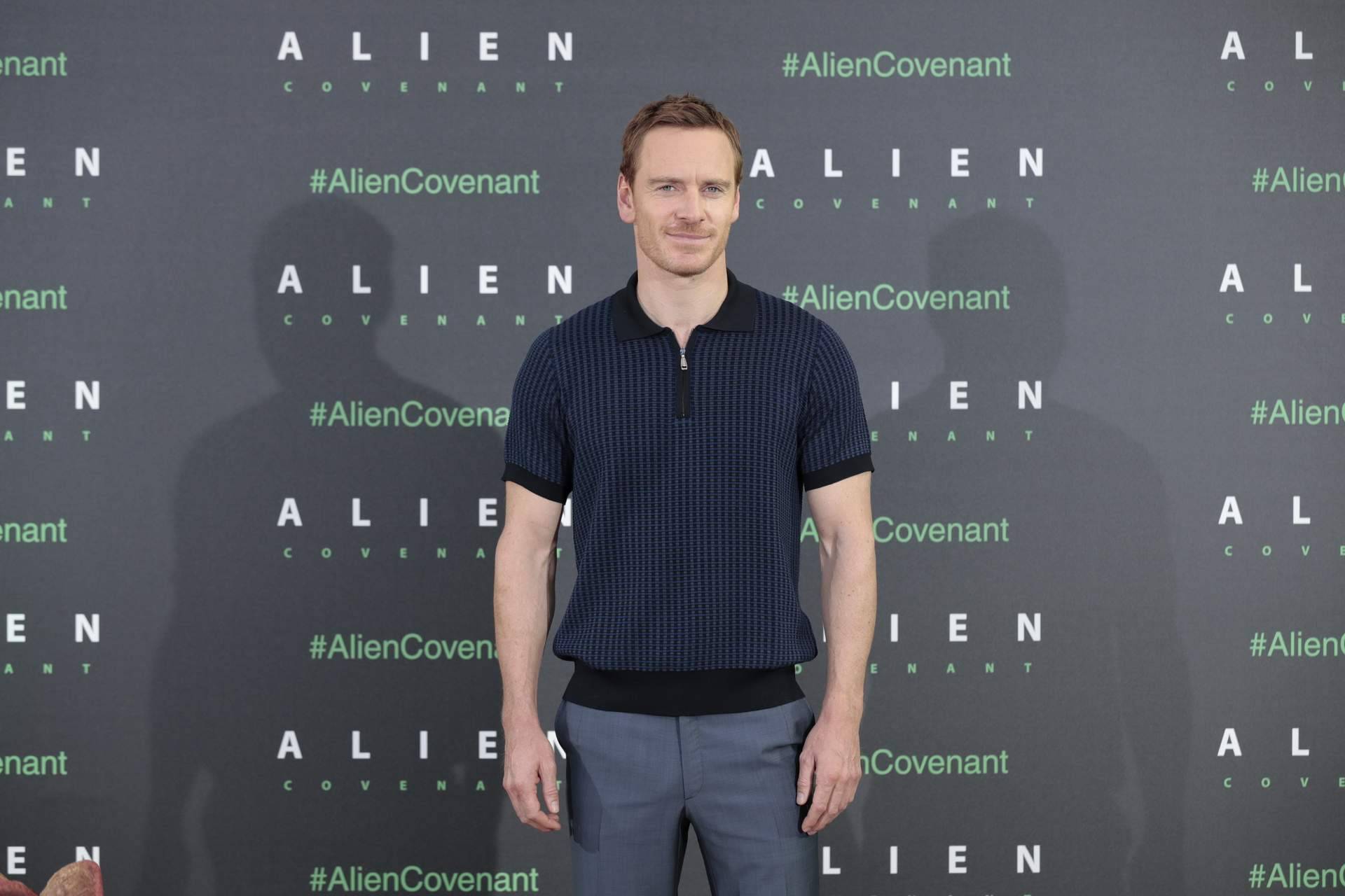 Entrevista a Michael Fassbender como David y Walter en Alien Covenant