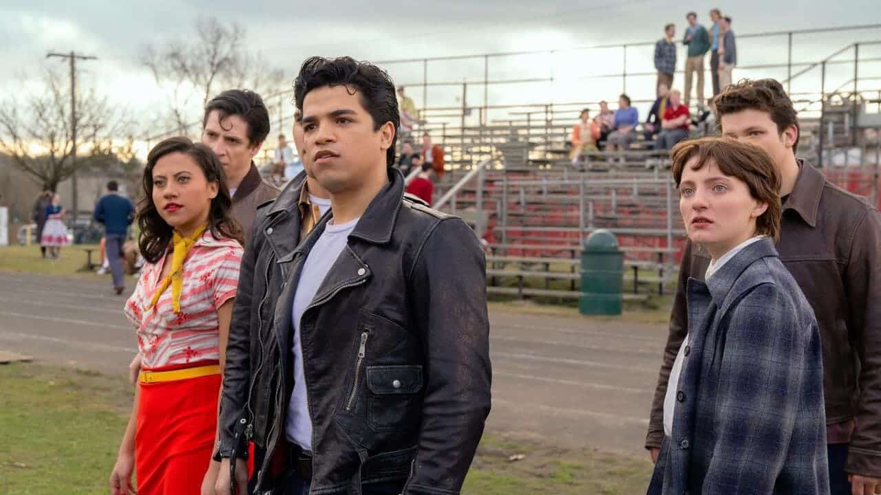 Crítica de la serie Grease El auge de las Damas Rosas (2023) Crítica de la serie Grease El auge de las Damas Rosas (2023)